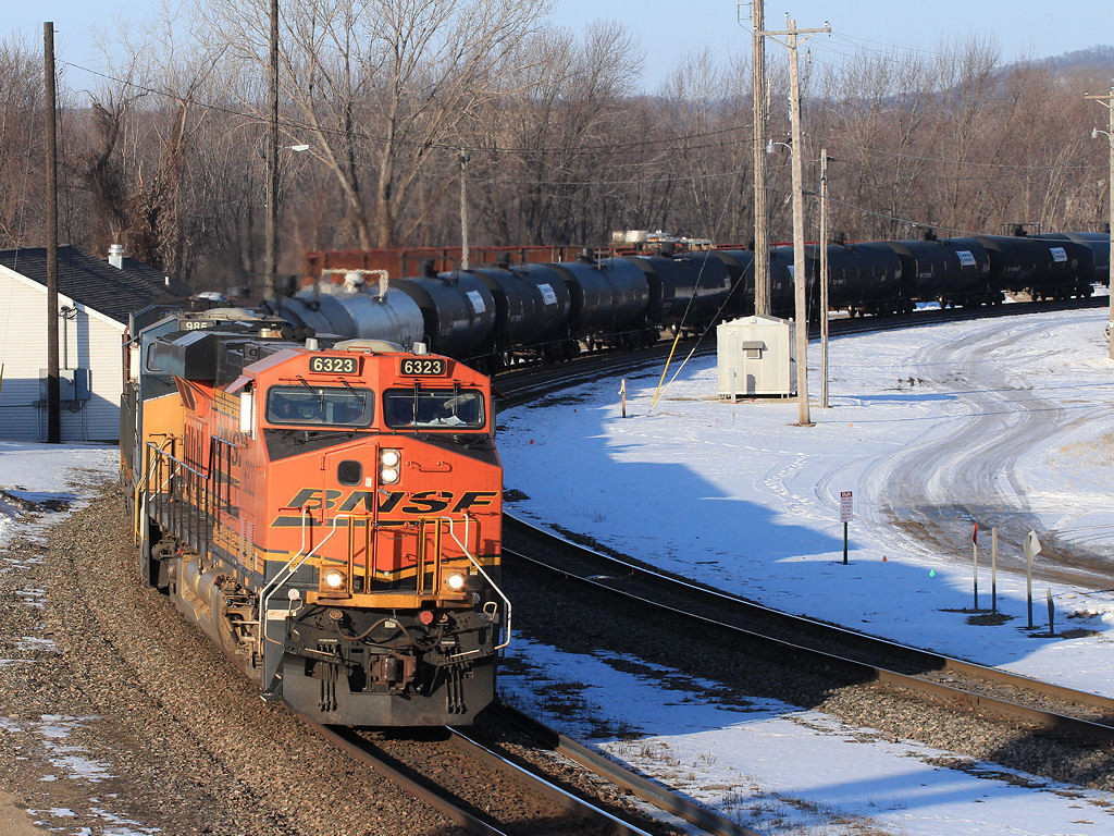 BNSF 6323